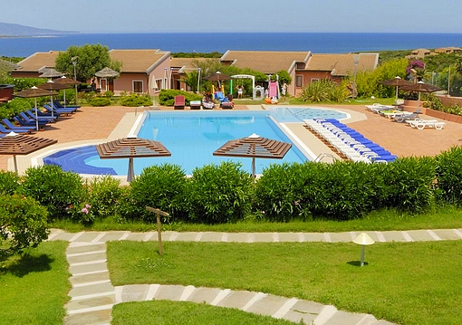 Hotel Cala Rosa Club Szardínia Stintino utazás